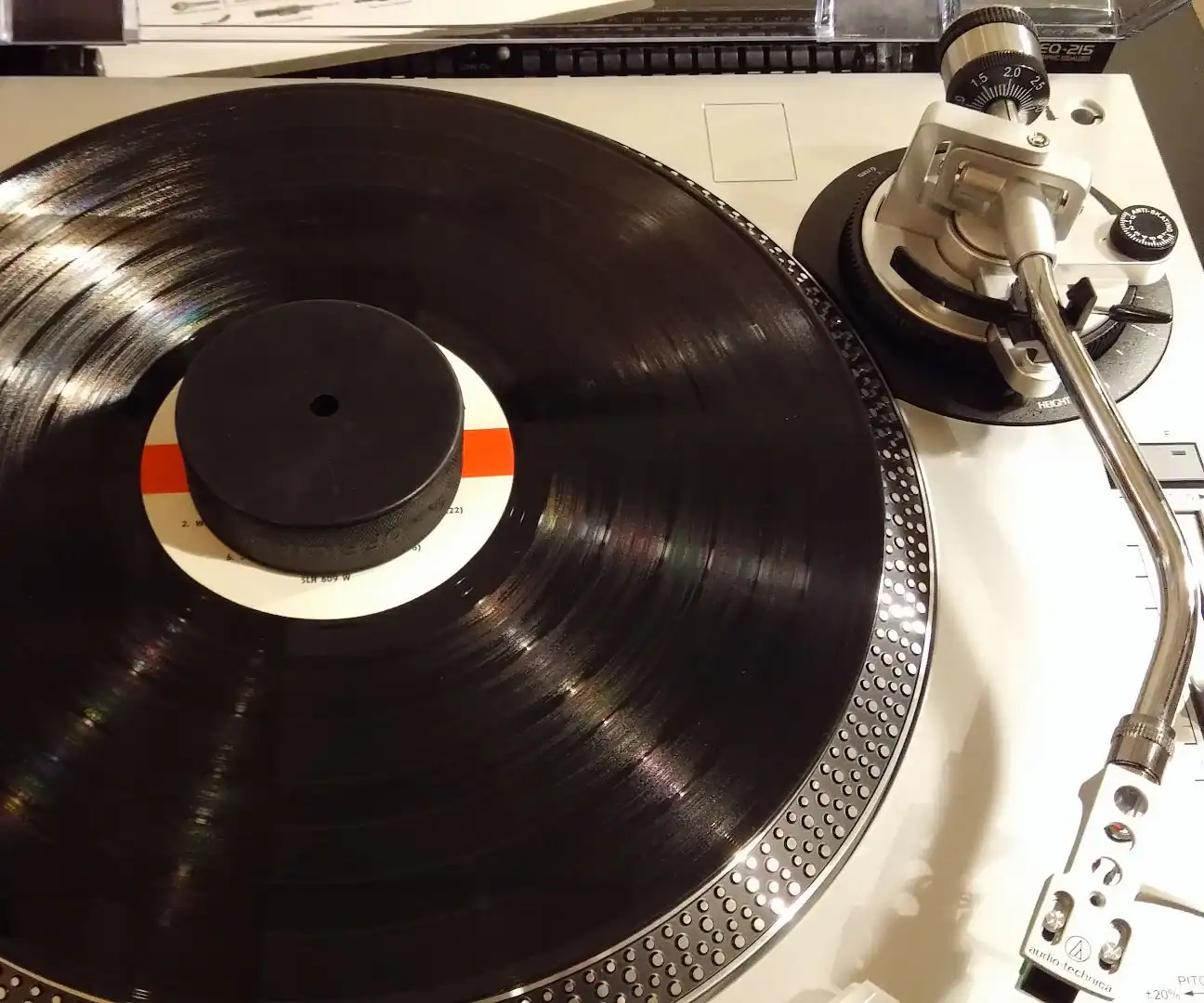What Is a Record Clamp ? | House of Records